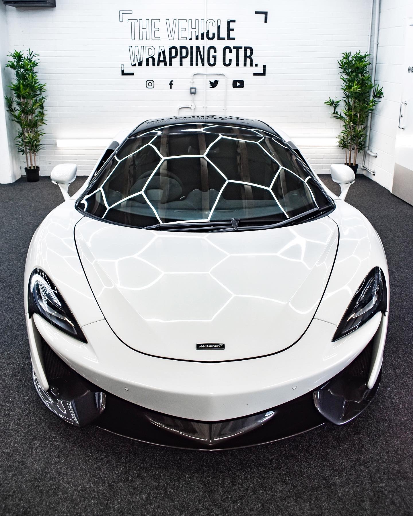 Mclaren 570s - Gloss Black Roof Wrap - Personal Wrapping Project