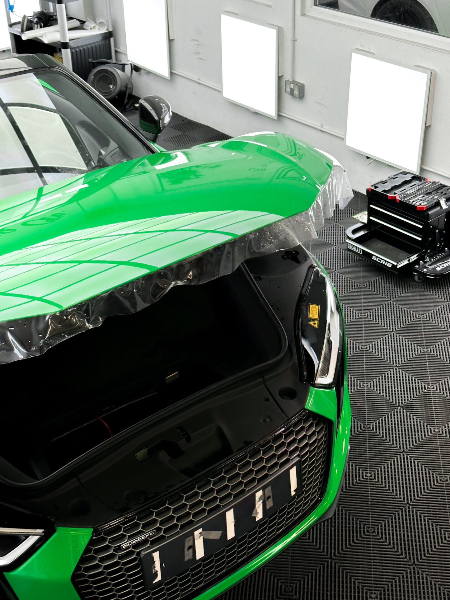 Audi R8 - Front-end PPF & Black Pack - Personal Wrapping Project