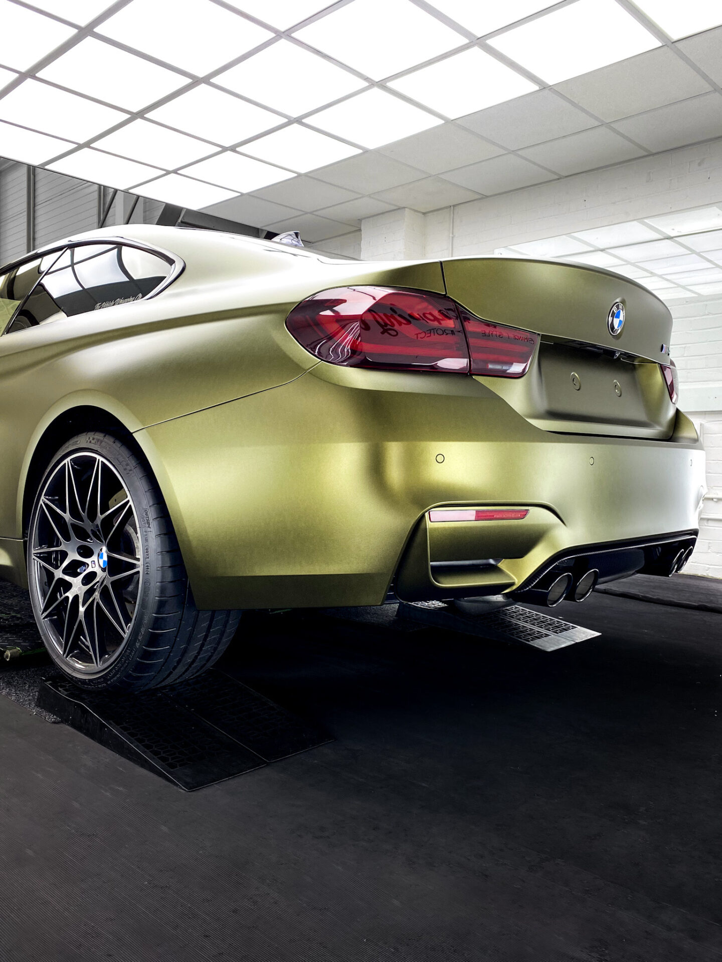 BMW M4 Competition - Golden Black Matte - Personal Wrapping Project