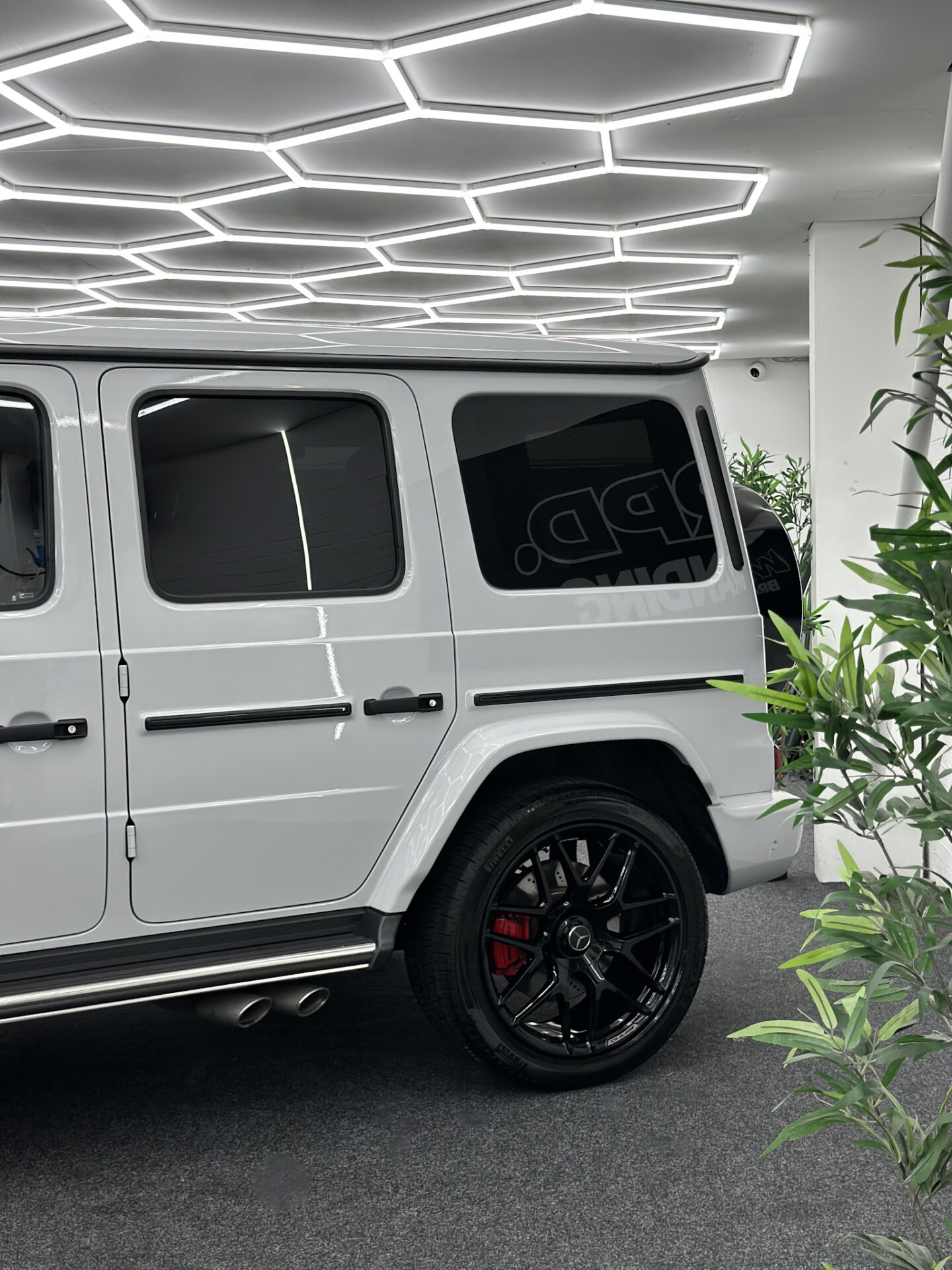 Mercedes-Benz G Wagon - Gloss Light Grey - Personal Wrapping Project