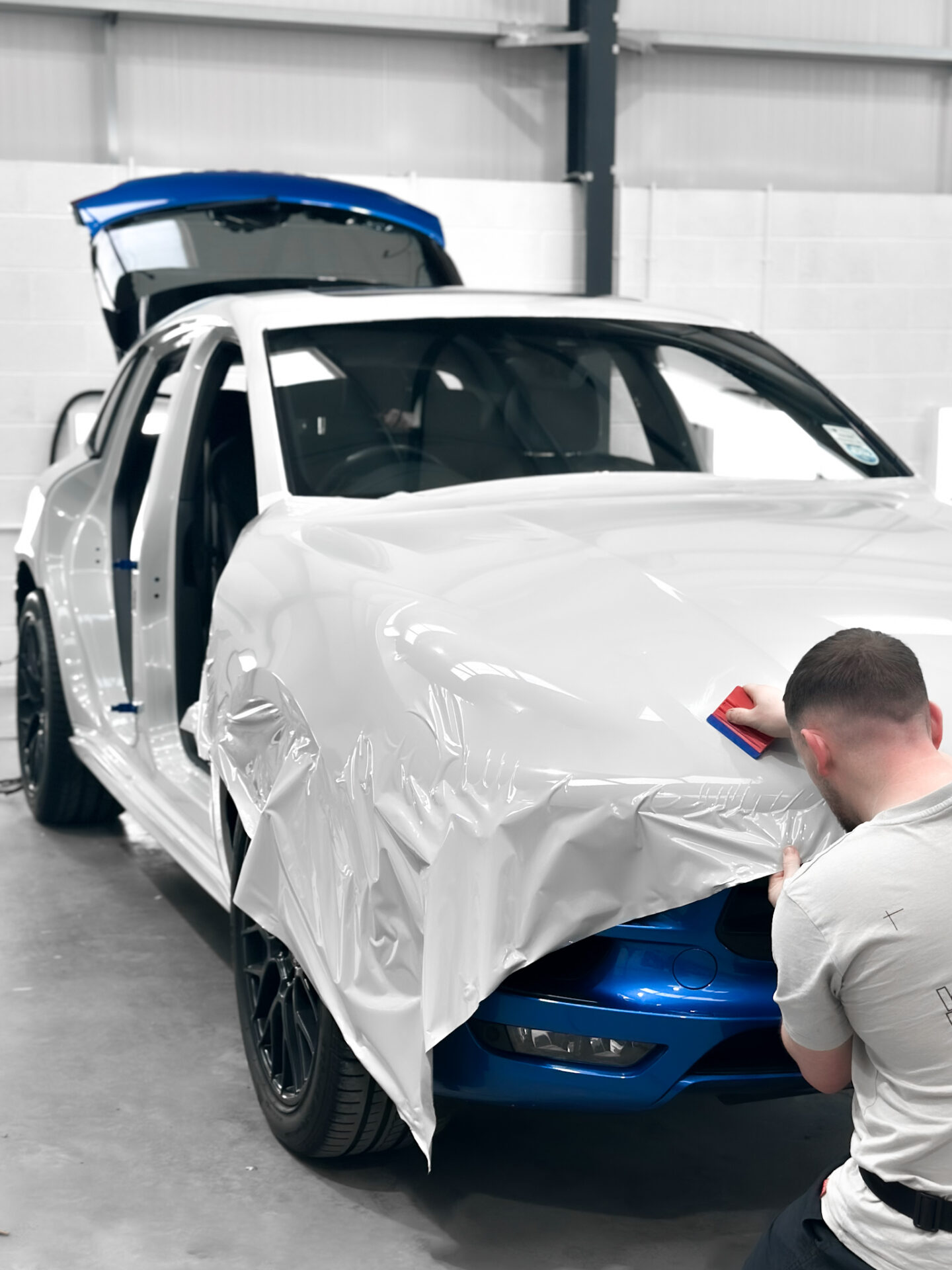 Porsche Macan - Gloss Light Grey - Personal Wrapping Project