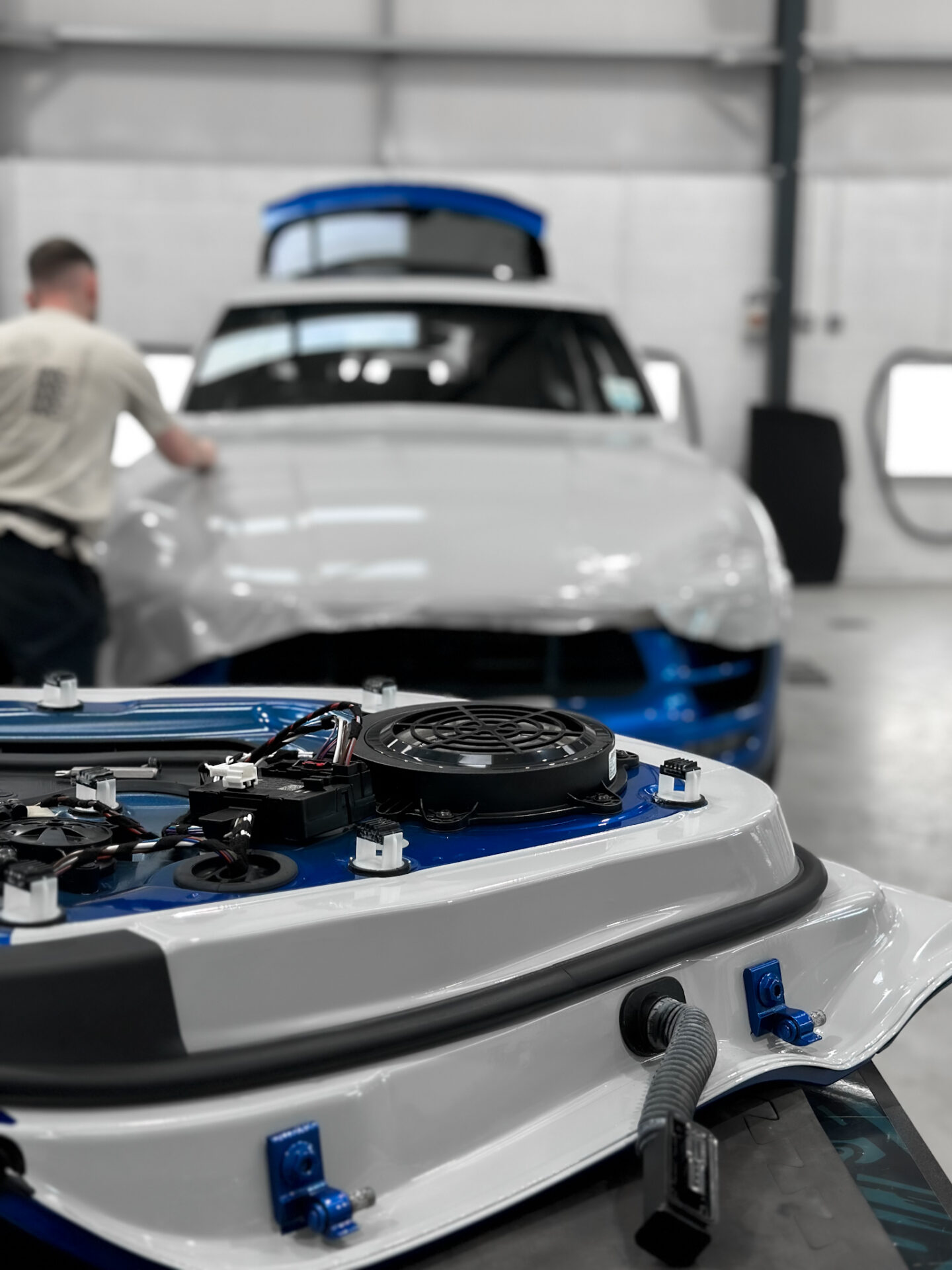 Porsche Macan - Gloss Light Grey - Personal Wrapping Project